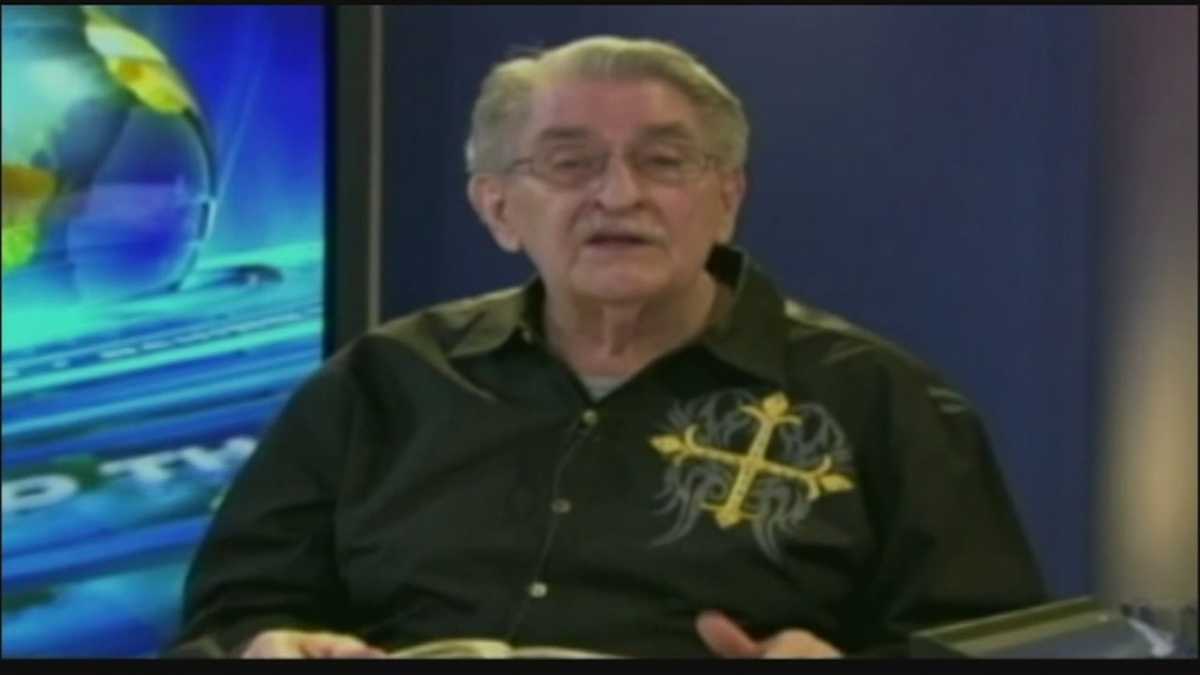 Televangelist Paul Crouch dies