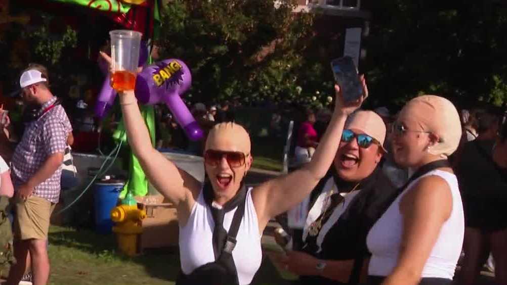 Pitbull fans dress up as 'Mr. Worldwide' at fairgrounds for Grandstand ...