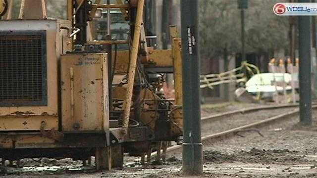 RTA works to clear neutral ground on St. Charles Avenue by Carnival