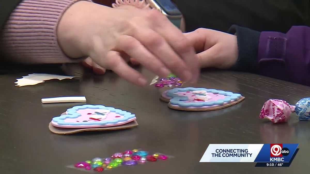 Merriam families make Valentine’s crafts at community center