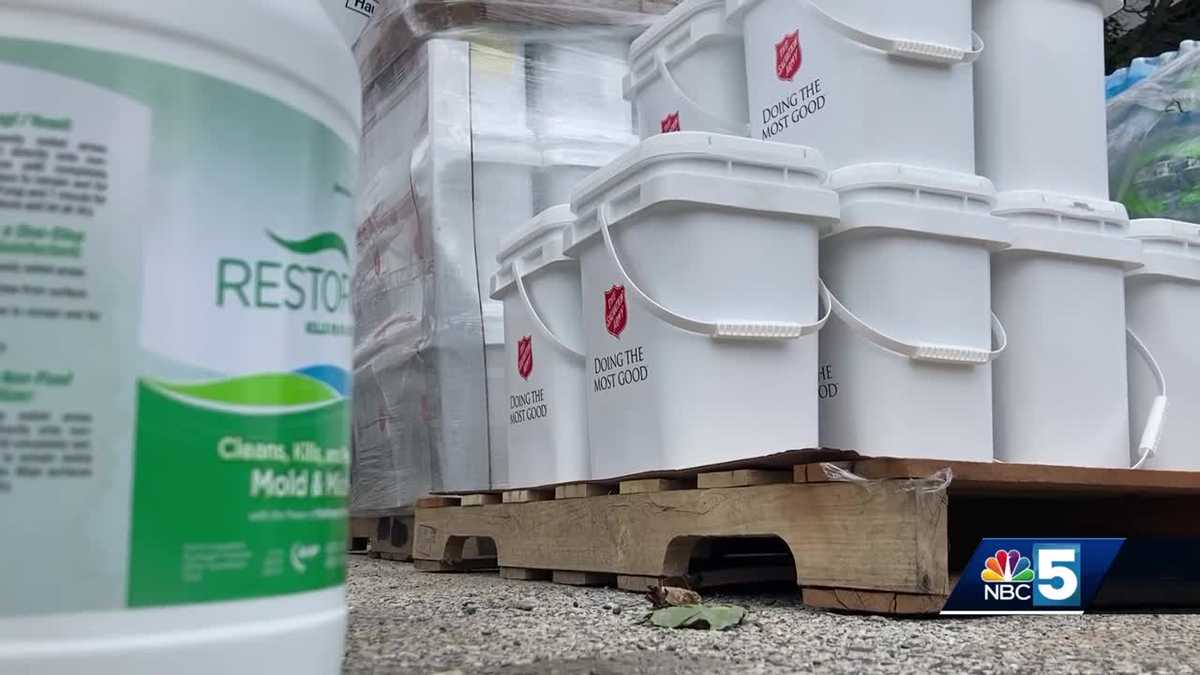 Crews at Barre Auditorium to hand out mold cleanup kits until they run out