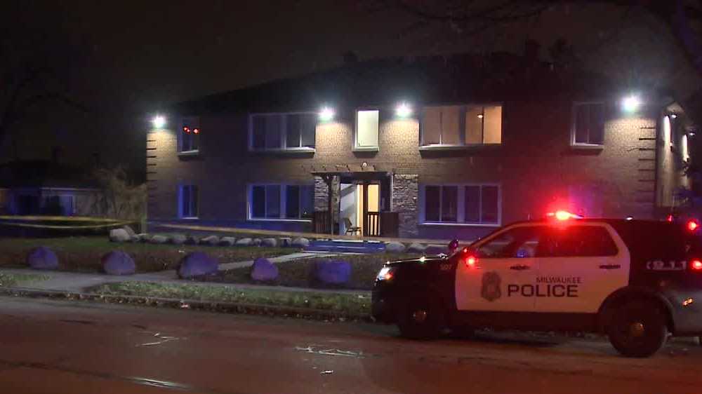 Police surround apartment complex after fatal shooting