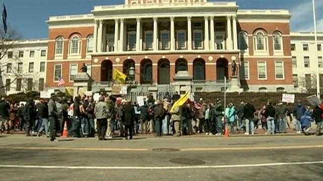 Gun owners rally in Boston