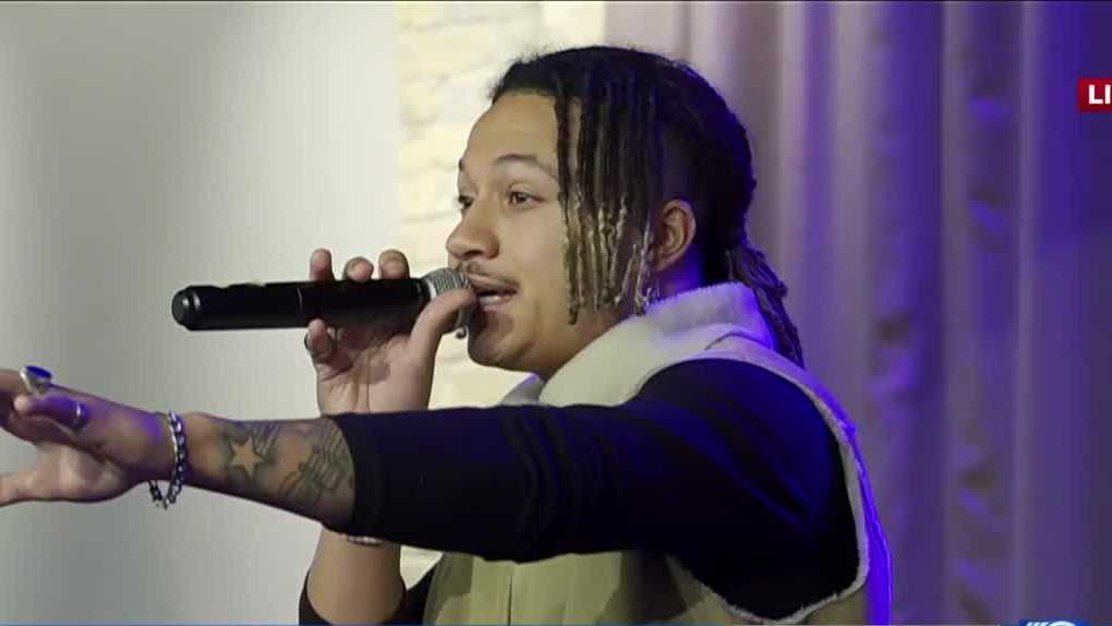 Community Curated at No Studios: Clayton performs live