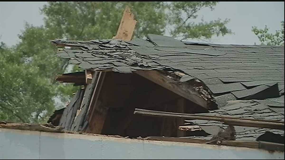 Roof collapse closes Fluker post office