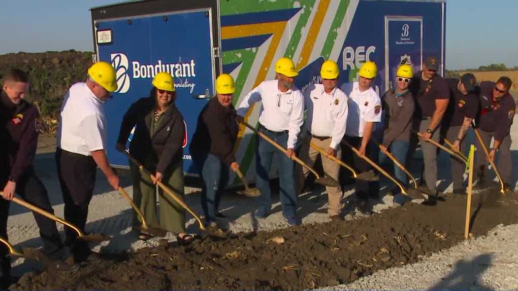 Construction begins on new Bondurant emergency services building