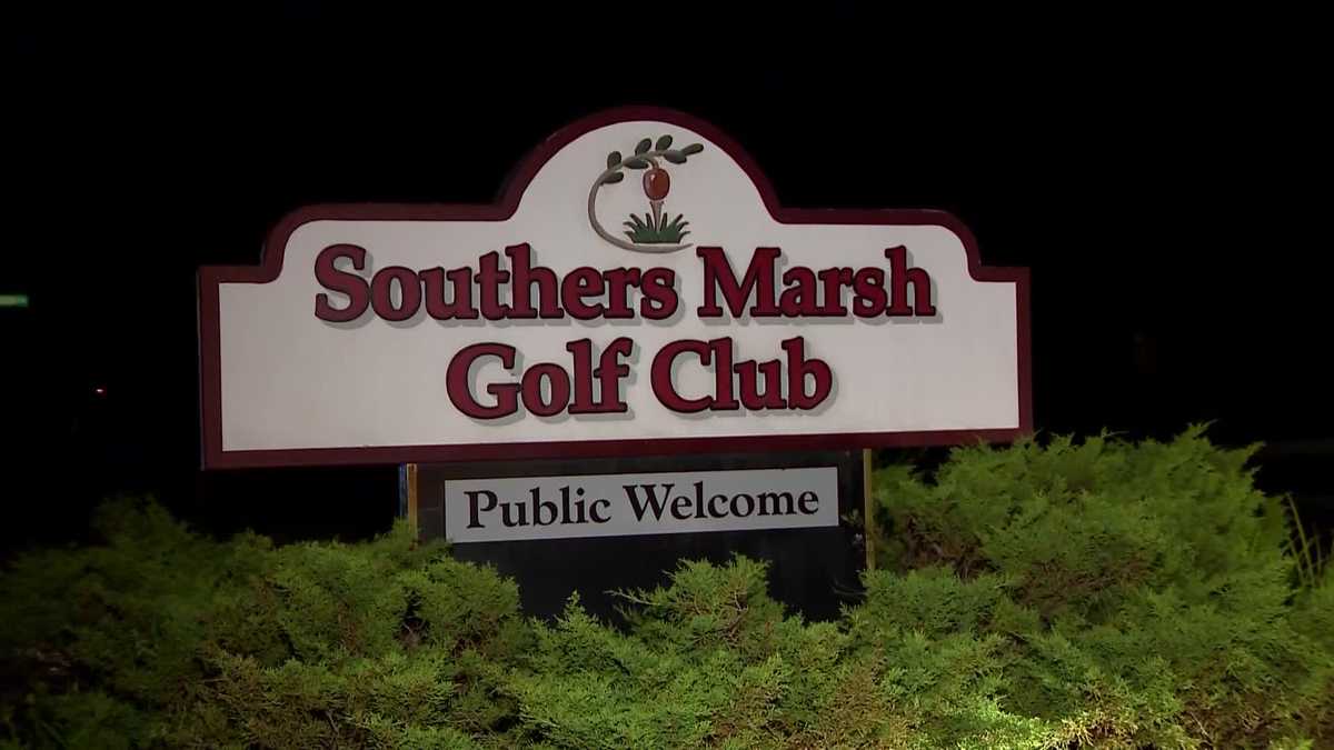 Victim's finger bitten off in Mass. golf course brawl