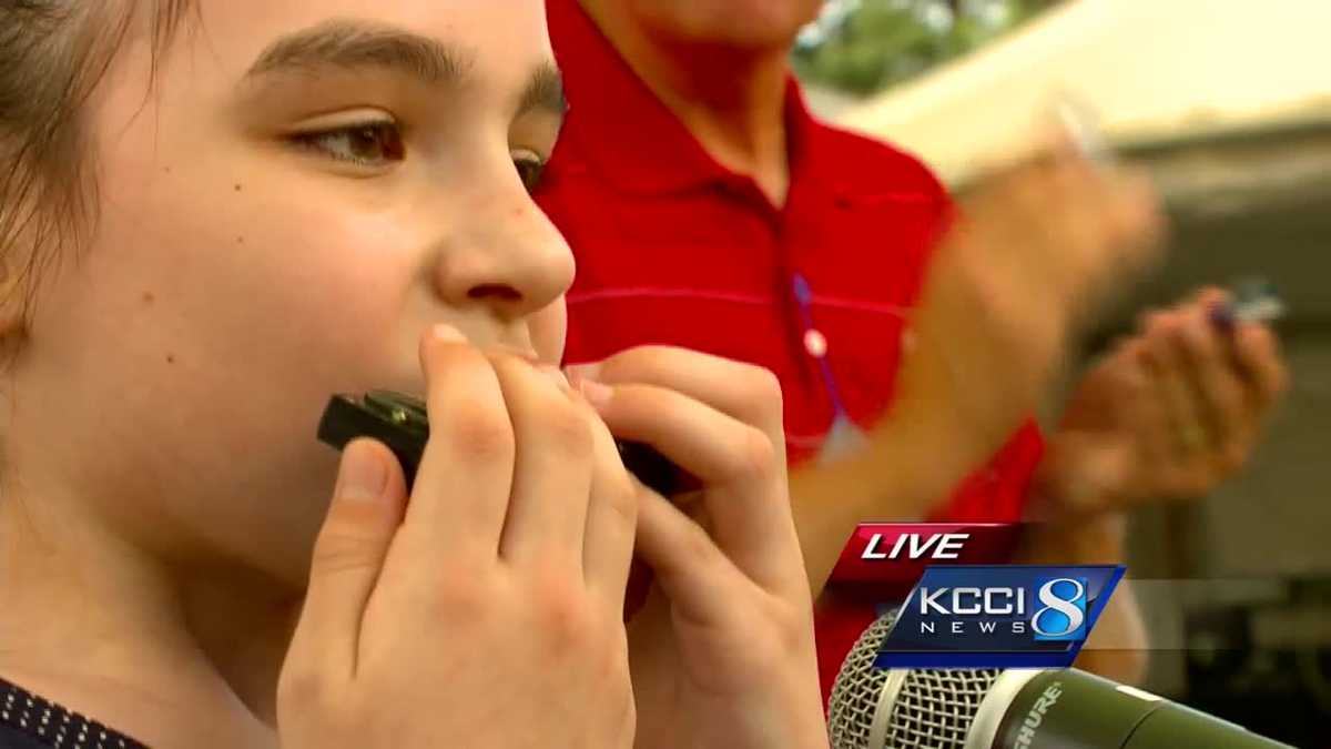Watch the Iowa State Fair's harmonica, accordion blue ribbon winners