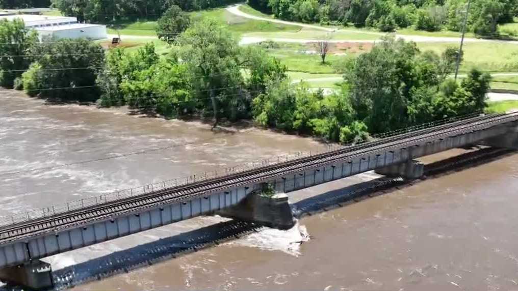 Webster County residents prepare for imminent flooding as Des Moines ...