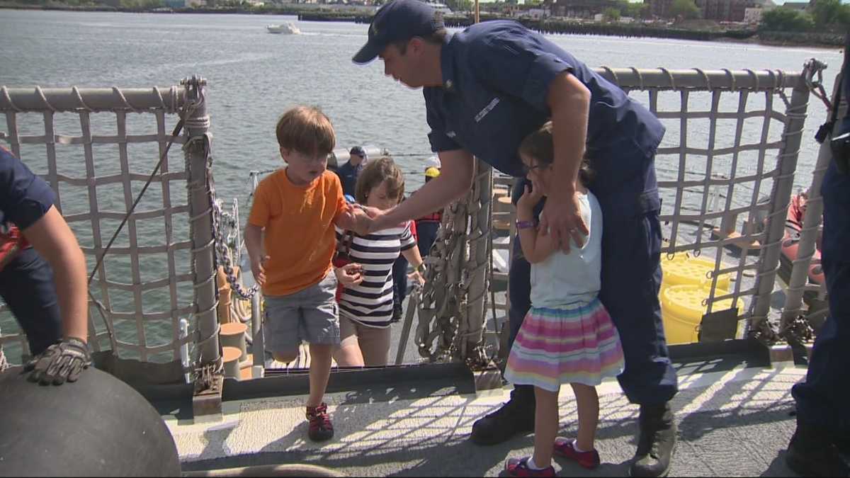 Coast Guard families treated to harbor cruise