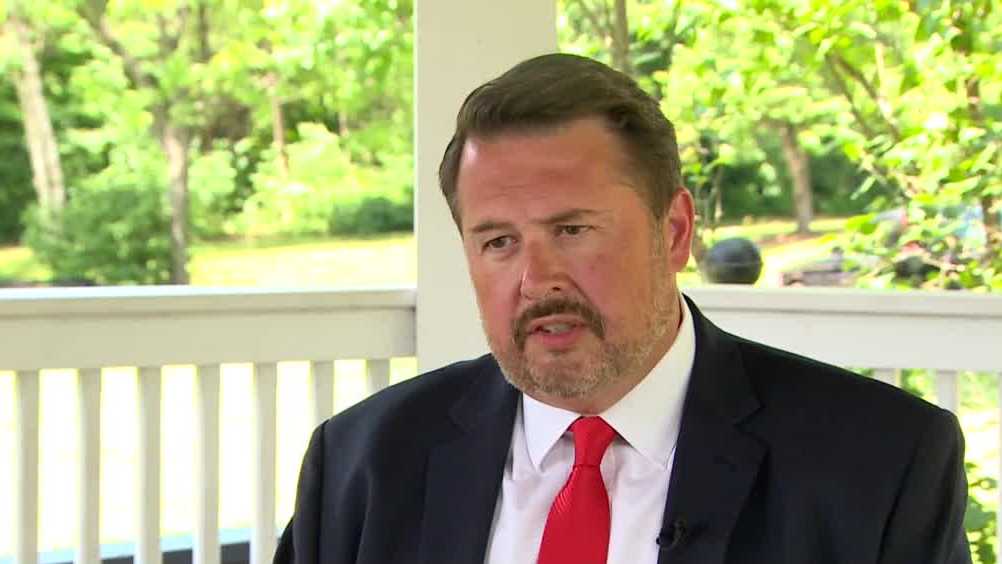 Riley challenges Sununu in NH Republican primary