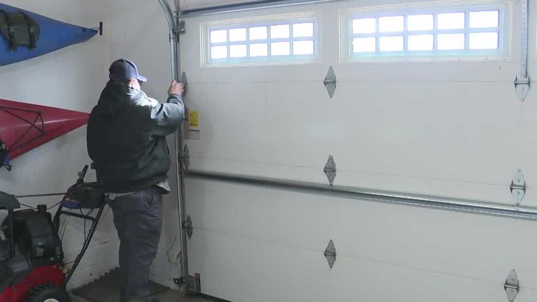 Iowa weather: Experts share tips to keep garage doors from freezing