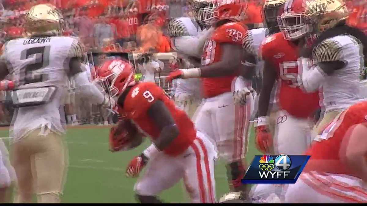 Clemson football players, fans react to being ranked number 1