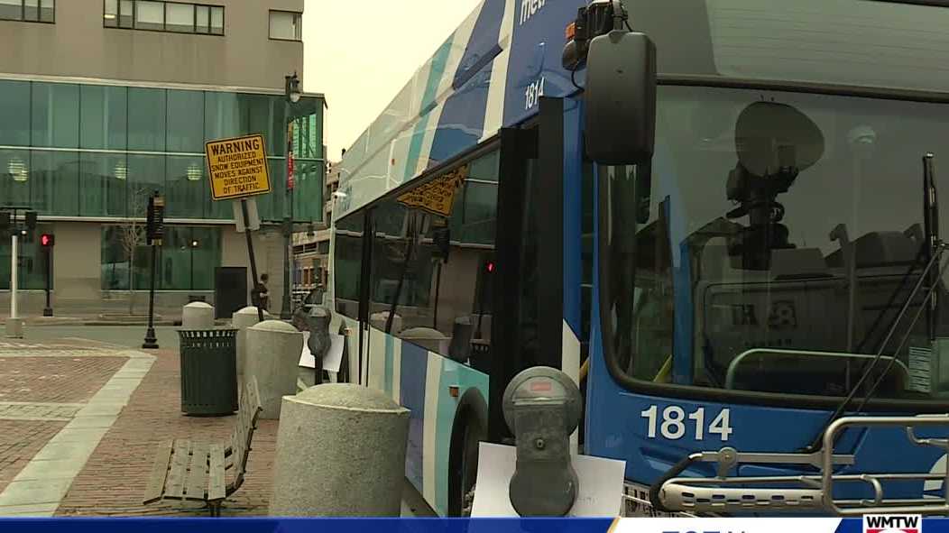 Greater Portland METRO unveils new buses, logo