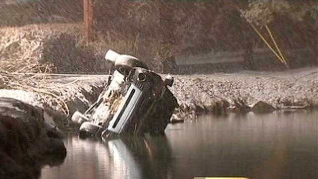 Car crashes into golf course