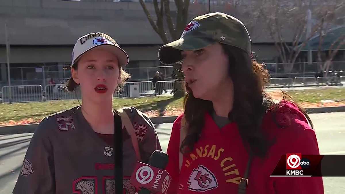 Witnesses describe aftermath of shooting at Chiefs rally