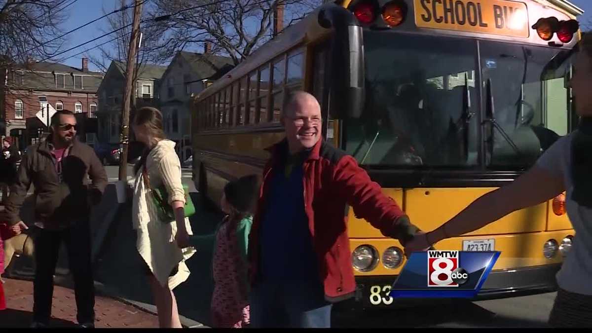 Community calls upon Portland officials to fix Reiche School