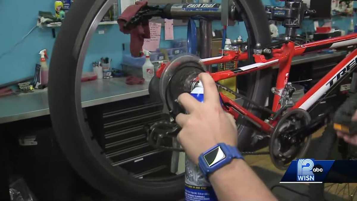 'Show Me Milwaukee' Spotlight: Local bike shop gives teens real-world ...