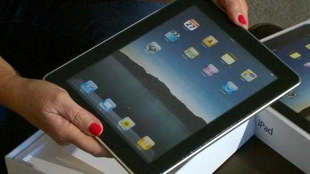 Store refuses return of iPad fake