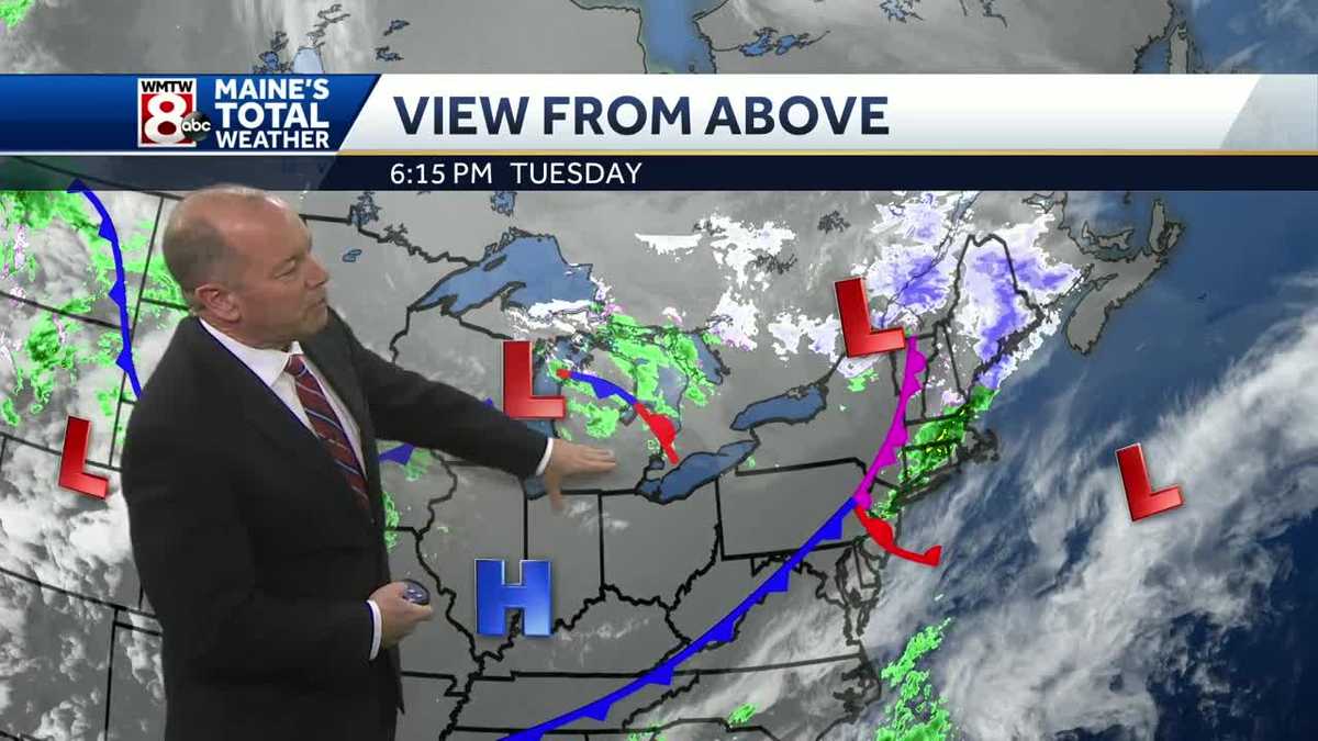 Early spring snow showers through the night