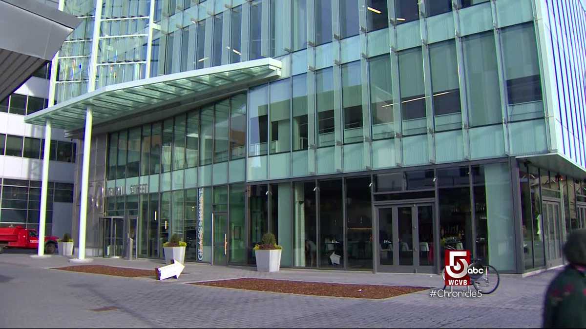 Kendall Square: Glass House