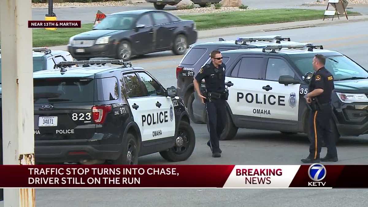 Traffic Stop Turns Into Chase Near 13th Martha
