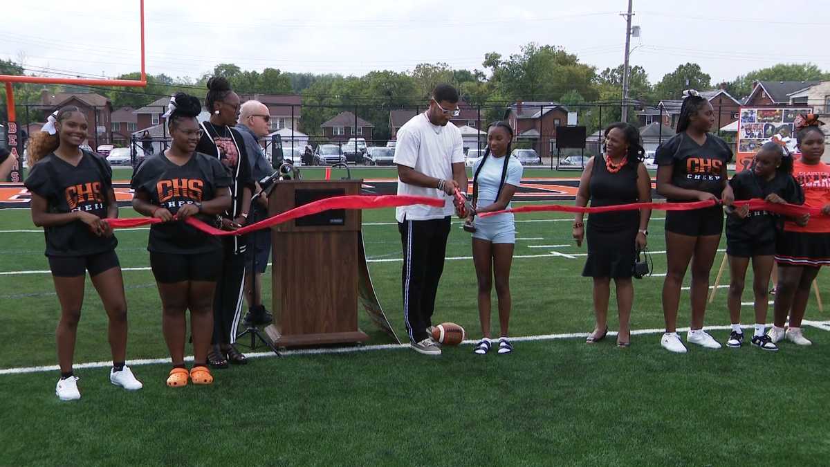 NFL's Tyler Boyd returns to Clairton for ribbon-cutting at new stadium