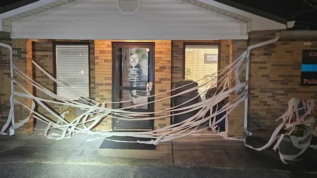 Toilet paper war in Heflin heats up with TP training camp