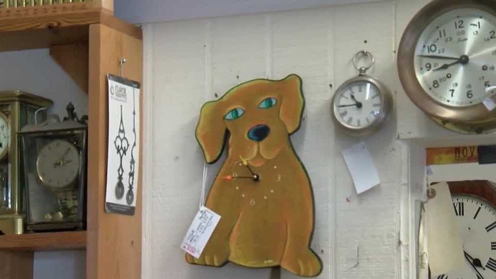 North Naples clock shop owner urges end to daylight saving time