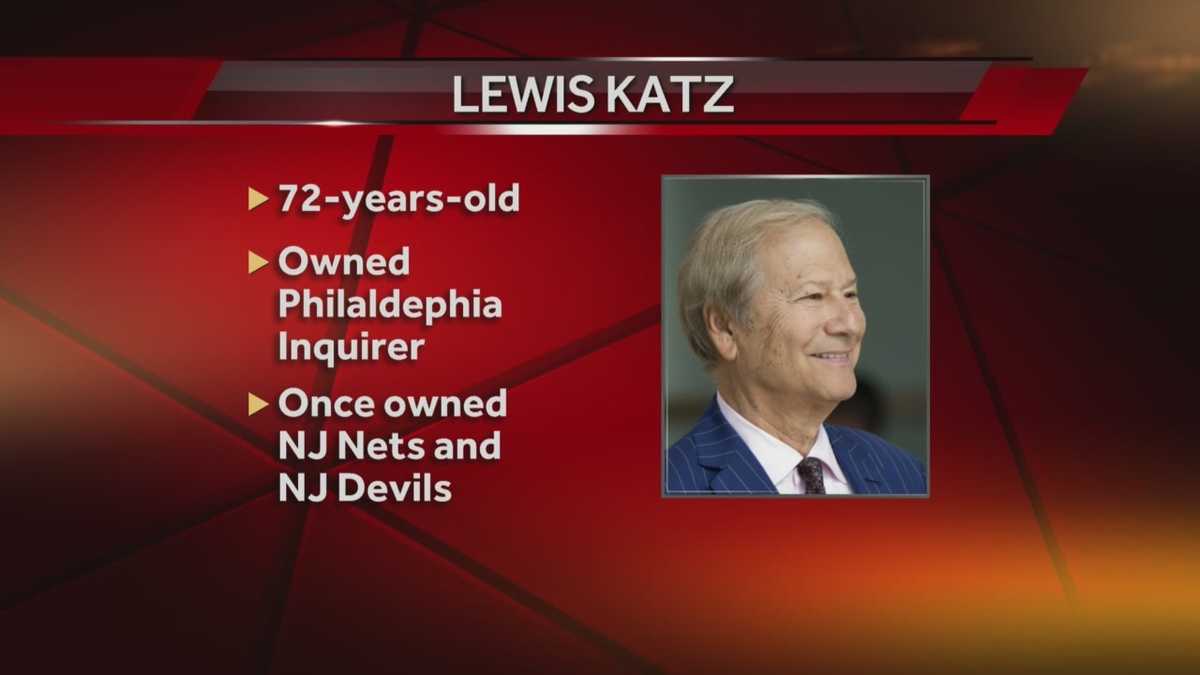 Newspaper mogul killed in plane crash