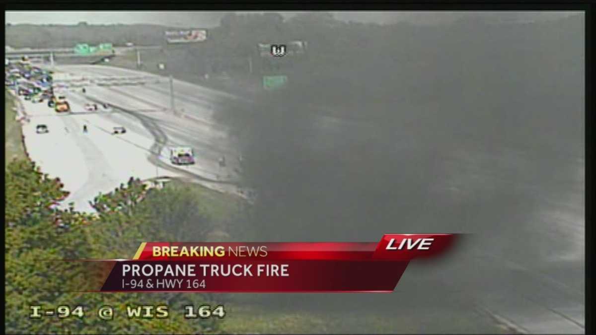 Truck fire shuts down I-94 in Pewaukee
