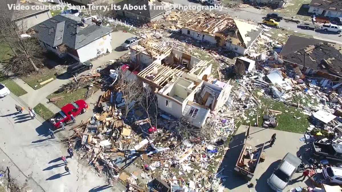 Drone shows extent of tornado damage in Oak Grove, Missouri Drone shows extent of tornado damage in Oak Grove, Missouri