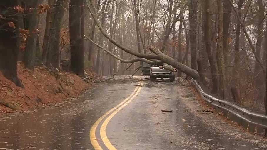 Thousands without power as storm brings damaging winds, heavy rain