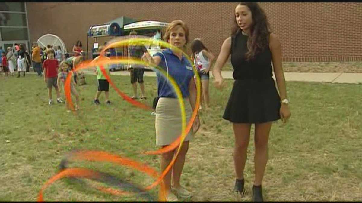 Lanie Pope shows off gymnastics moves