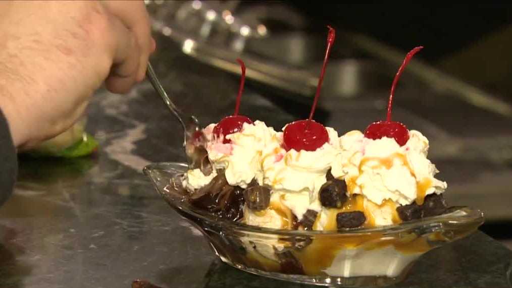 Pittsburgh ice cream parlor selling sweets for 1920s prices