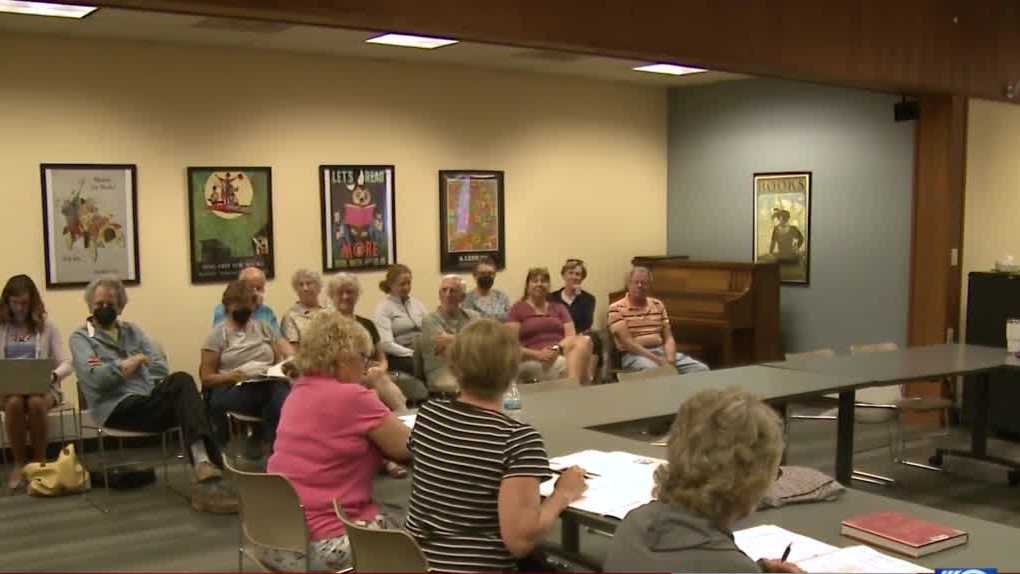 Oconomowoc library to allow guns inside