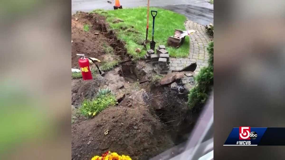 Lawrence homeowners show what's happened one year after gas explosions