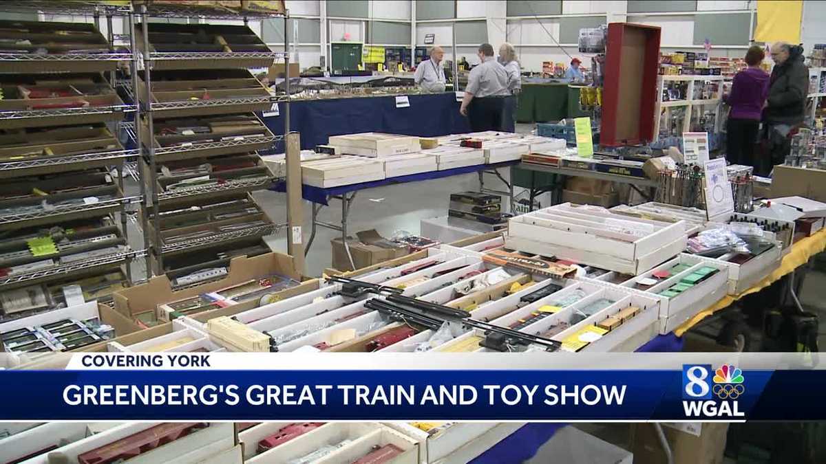 Train show rolls through York Expo Center
