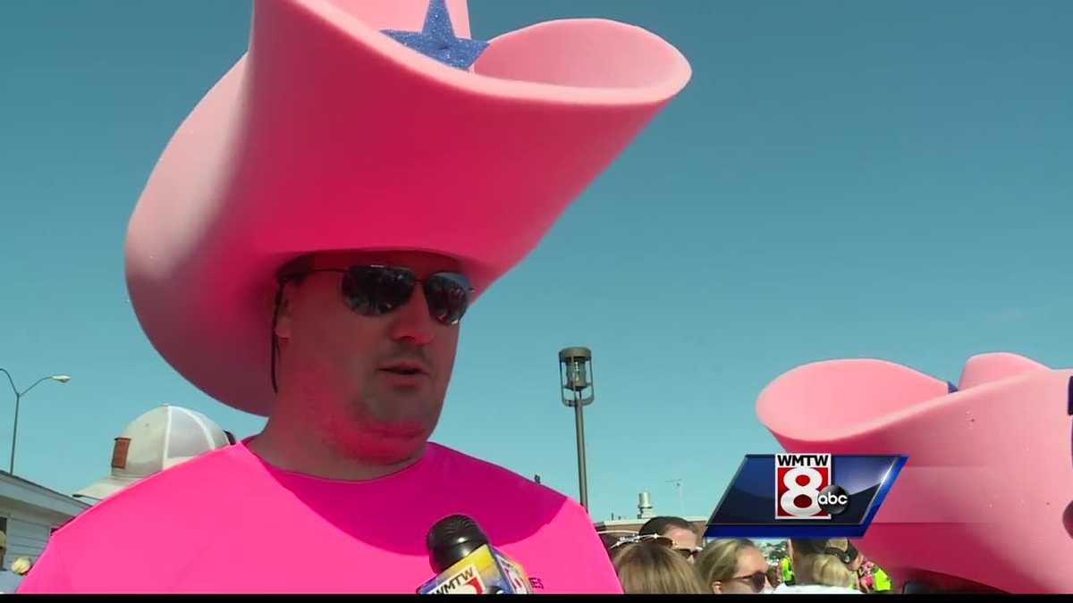 Supporters line Tri for a Cure course to cheer on loved ones