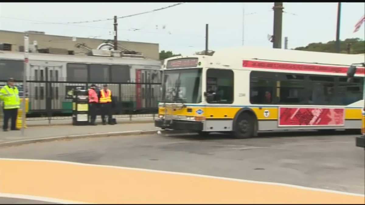 Power problems cause MBTA delays