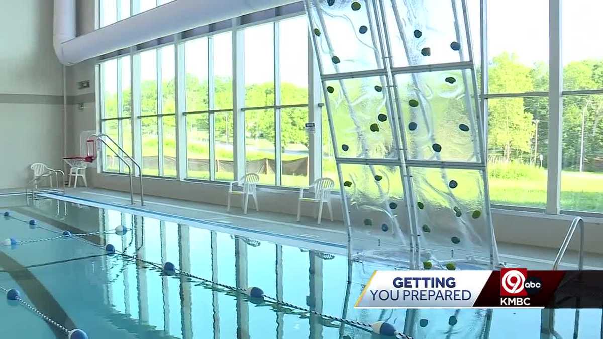 KCMO Parks and Rec offers peak at new Southeast Community Center pool