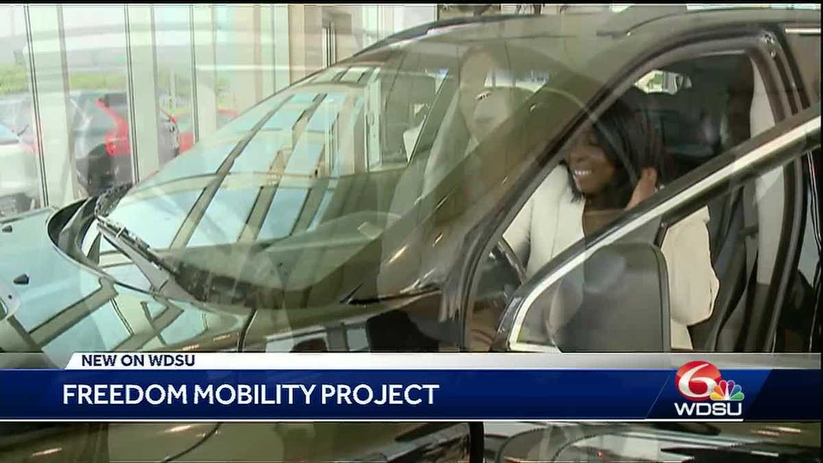 Salvation Army gifts car to woman in need