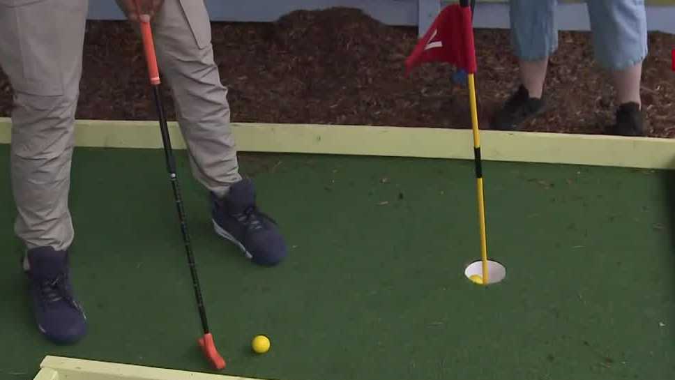 New miniature golf course opens at Milwaukee Public Market