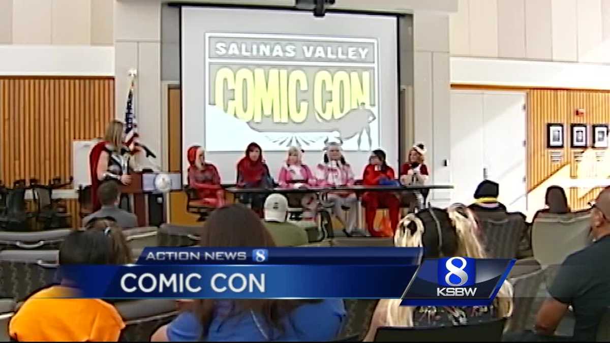 Cosplayers show off their costumes at Comic Con