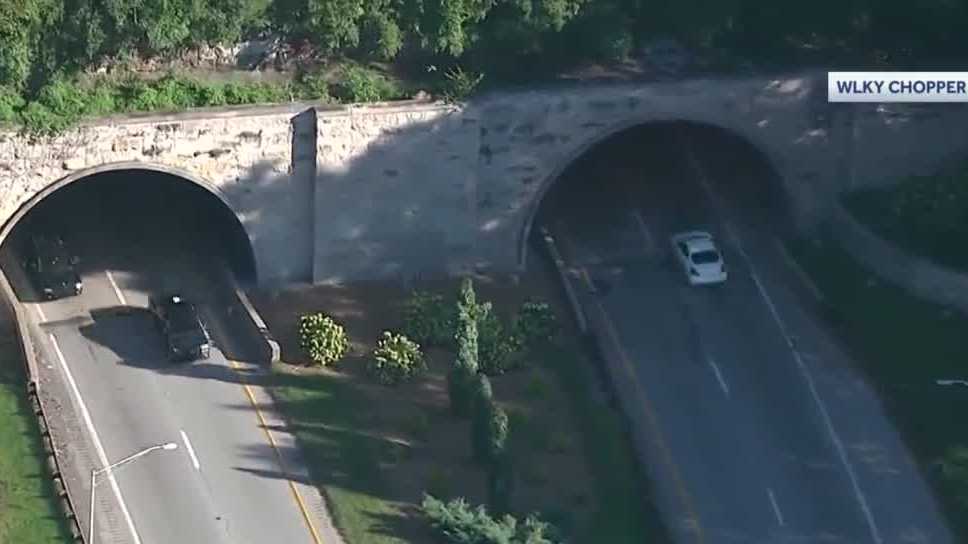 ROAD CLOSURE: Cochran Hill Tunnels on I-64 closing again this weekend