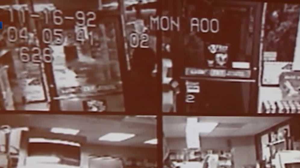 Key witness changes testimony hours before schedule execution