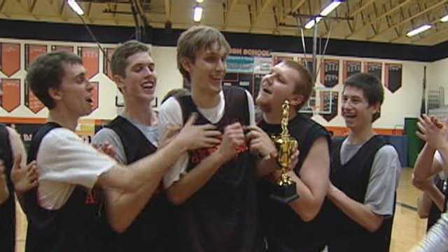 Cossins voted Beacon Orthopaedics Primetime Performer for Jan. 18