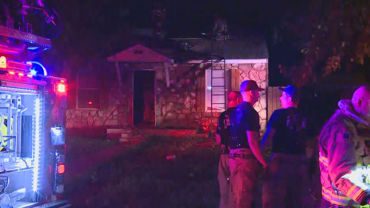 Family of 6 escapes to safety after OKC house catches fire