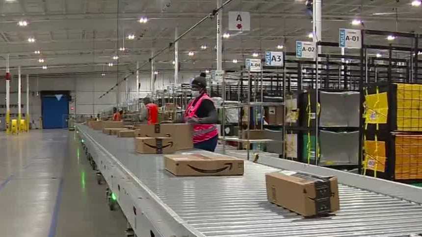 Amazon gearing up for busy holiday season