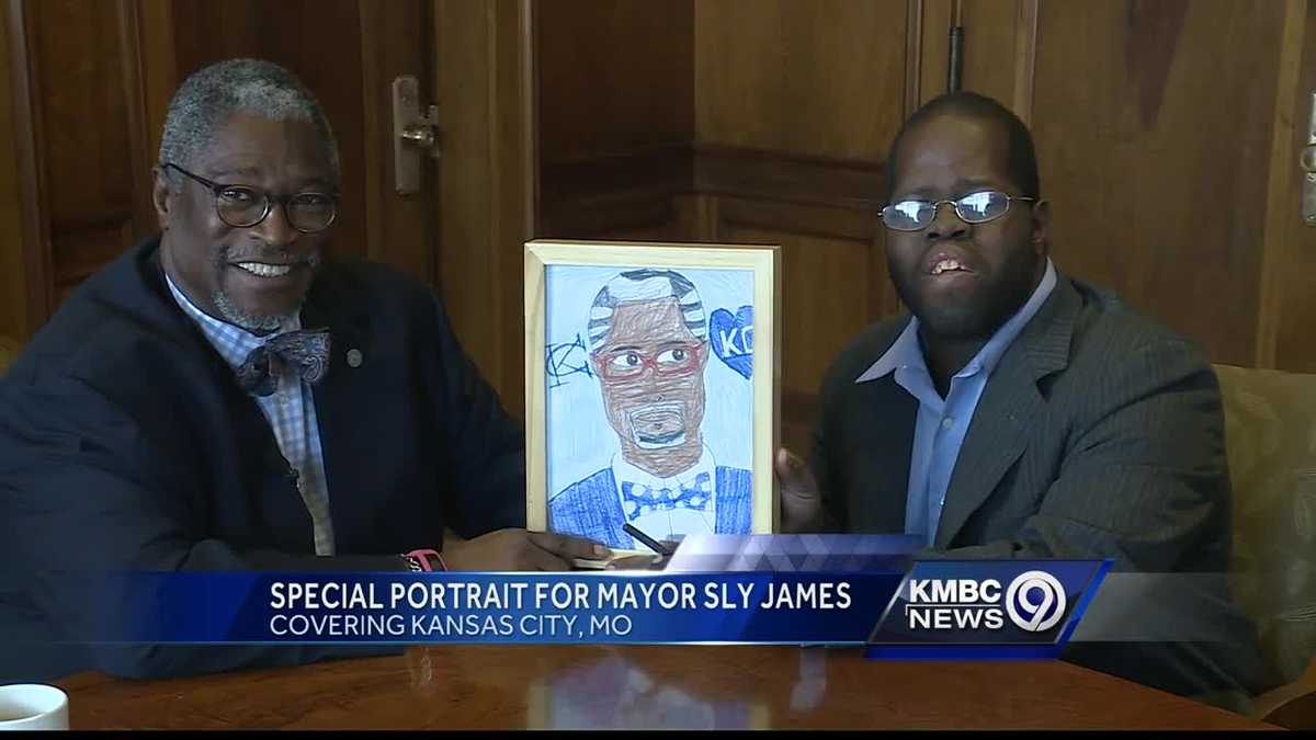 Artist with autism presents portrait to KC mayor